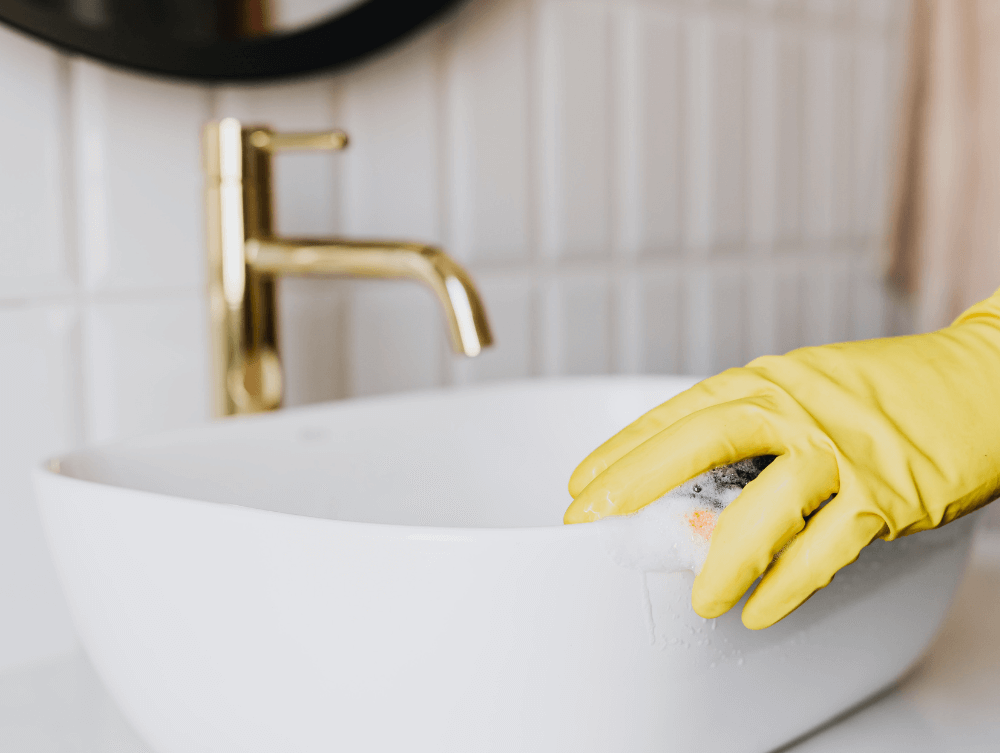 10 Must-Have Cleaning Tools For The Home - Casa Anguiano